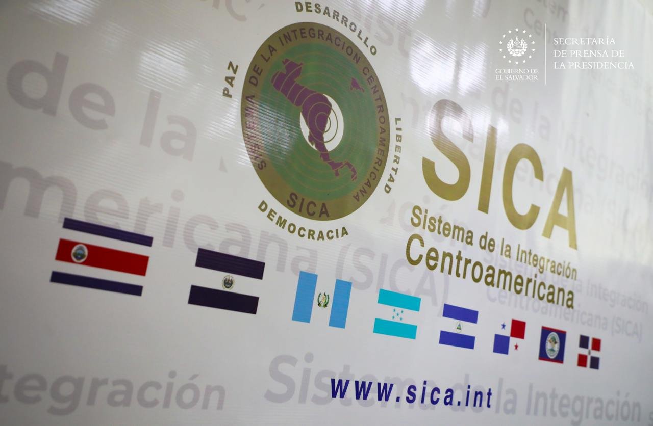Gobierno gradúa la III edición del Diplomado especializado en ...