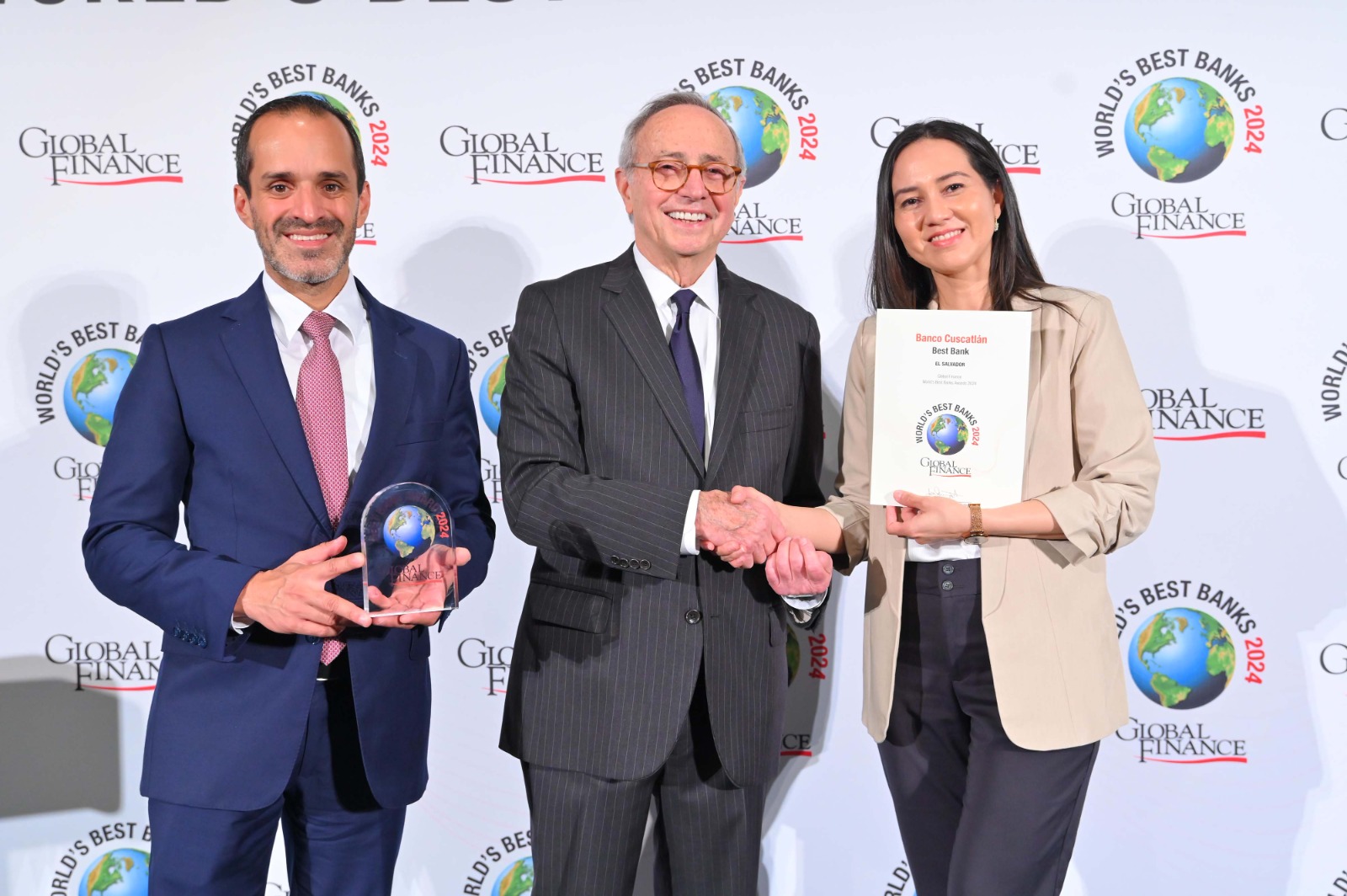Banco CUSCATLAN recibe por sexto año consecutivo el reconocimiento como ...