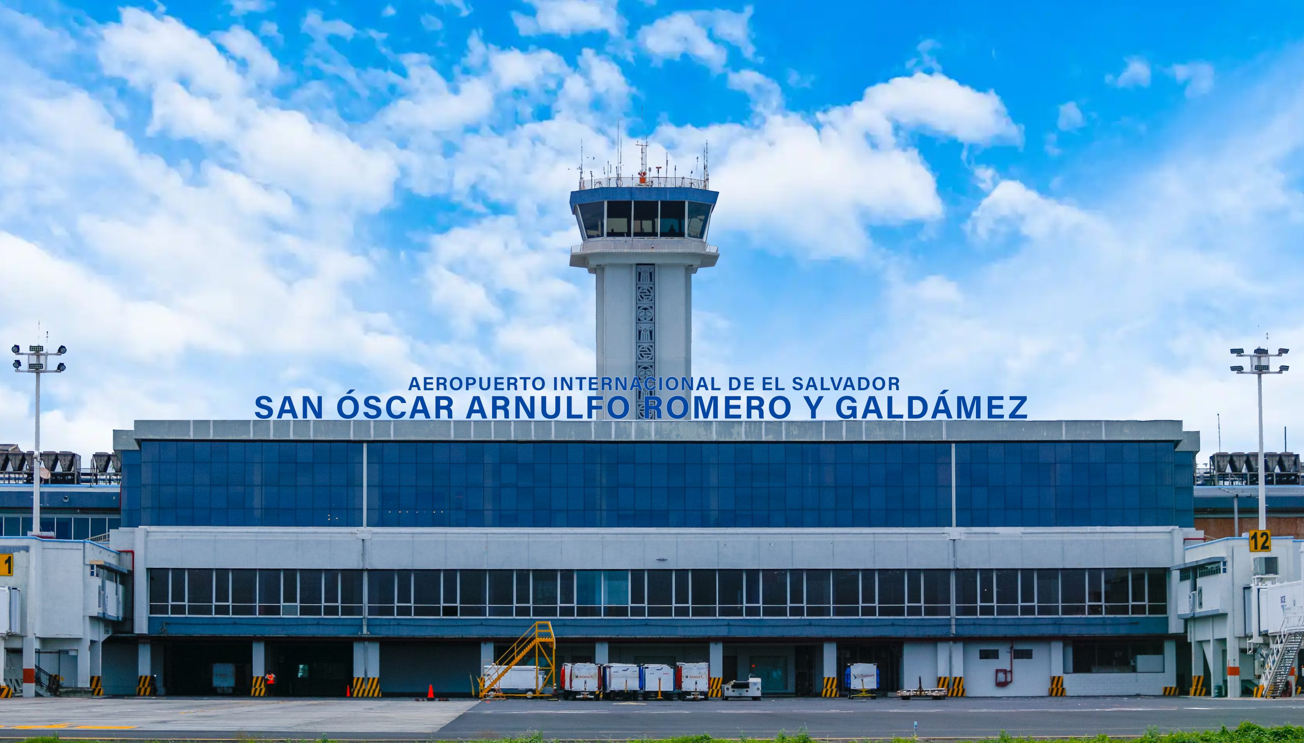 El Aeropuerto Internacional de El Salvador: Un pilar de conectividad y ...