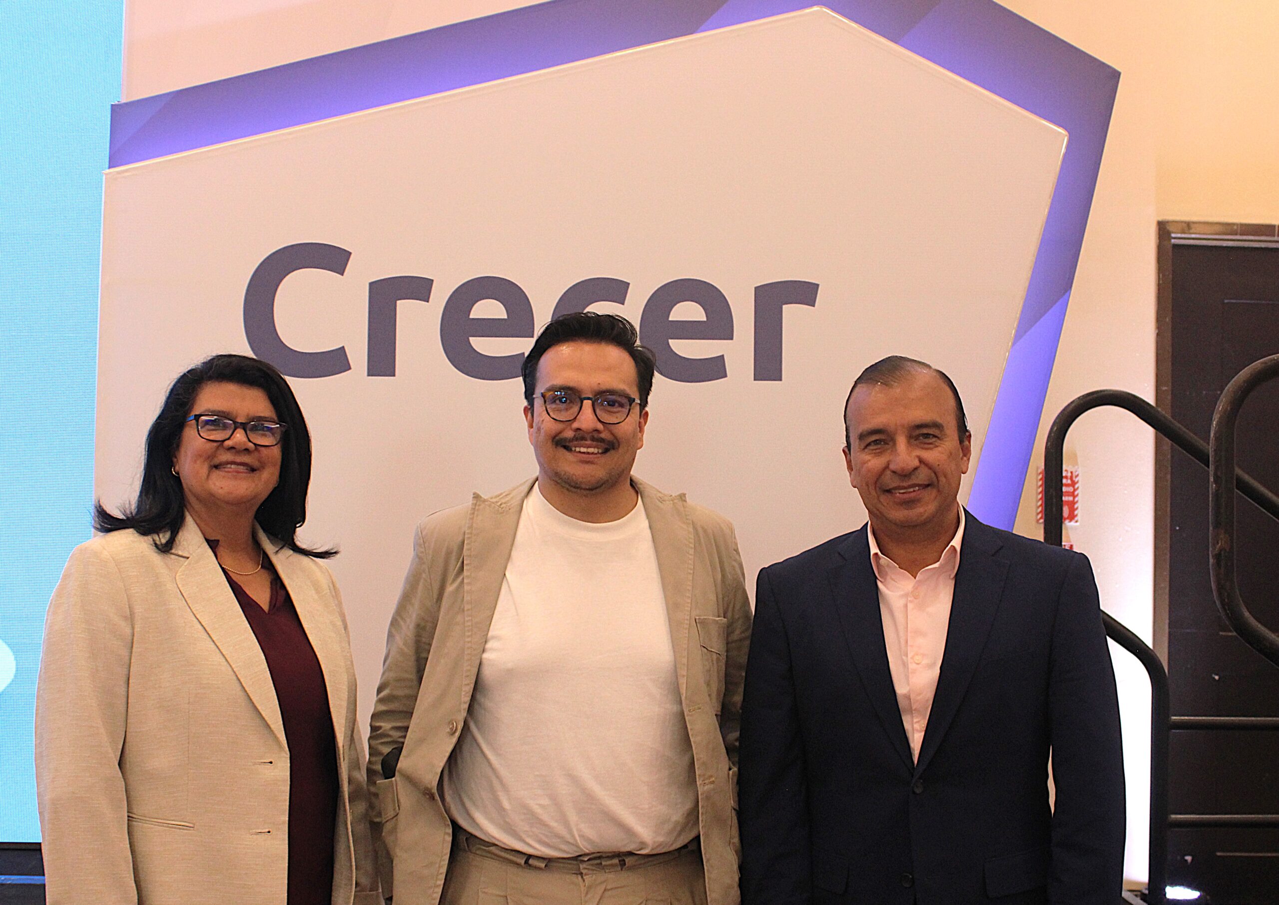 Crecer promotes strategic training for the development of its clients ...