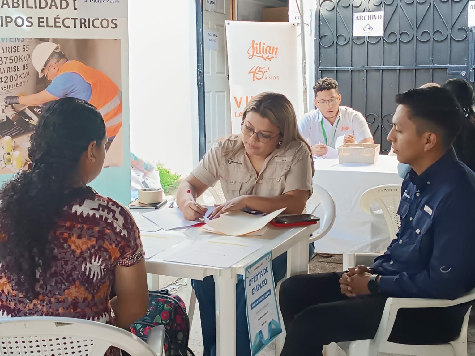 The Ministry of Labor announces new job openings - Sitio web de ...