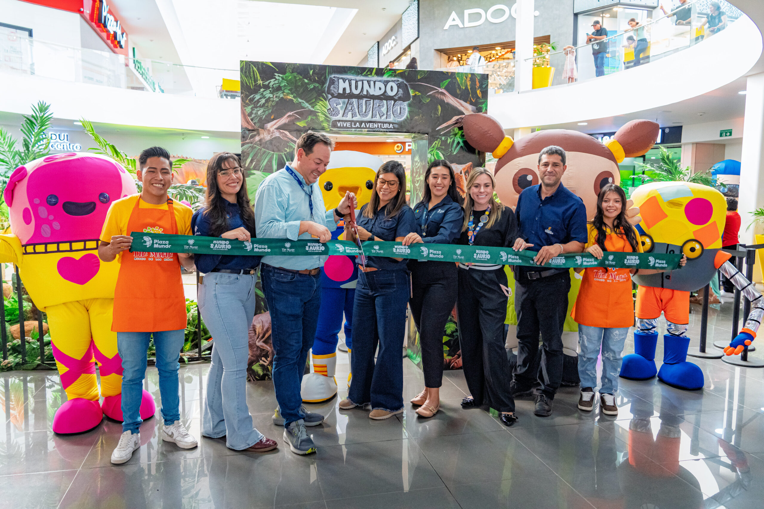 Mundo Saurio llega a Plaza Mundo Usulután: el Museo Tin Marín acerca el ...