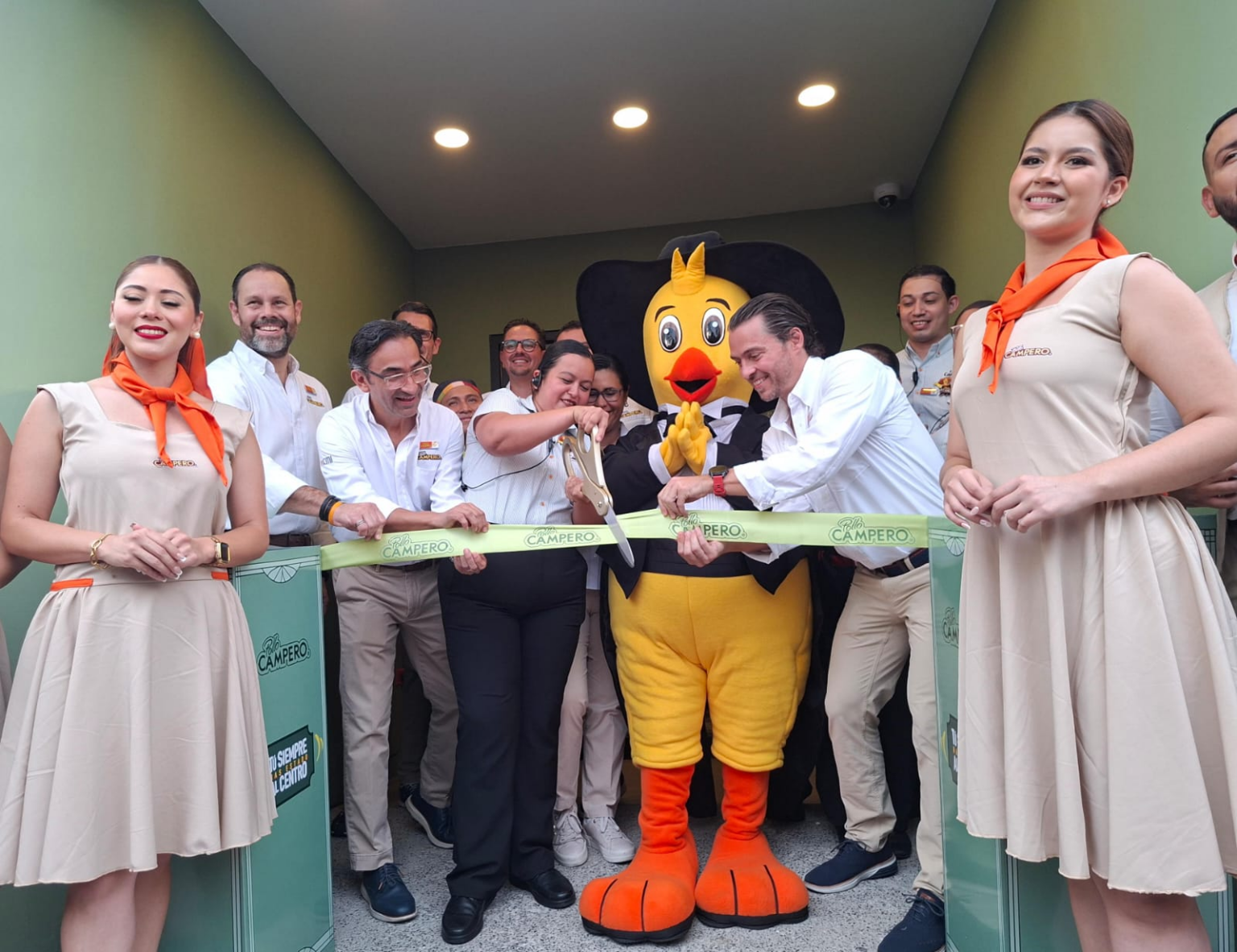 Pollo Campero inaugura restaurante en Centro Histórico de El Salvador ...